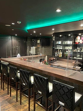 広島 カラオケバー J-Bowwy ジェイボーイ ・銀山町｜スナックガイド